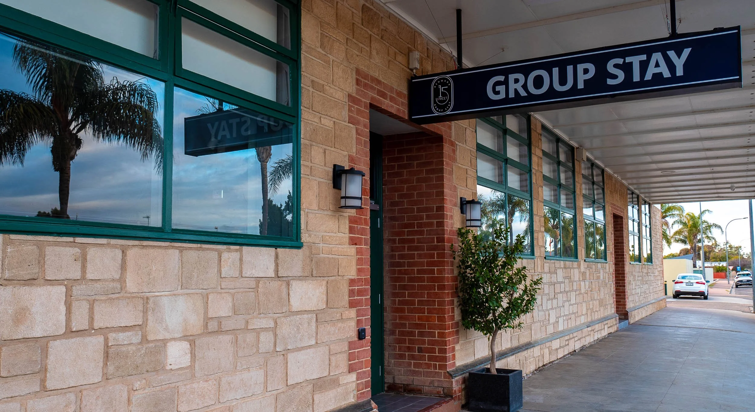 Group Stay — Hotel Renmark