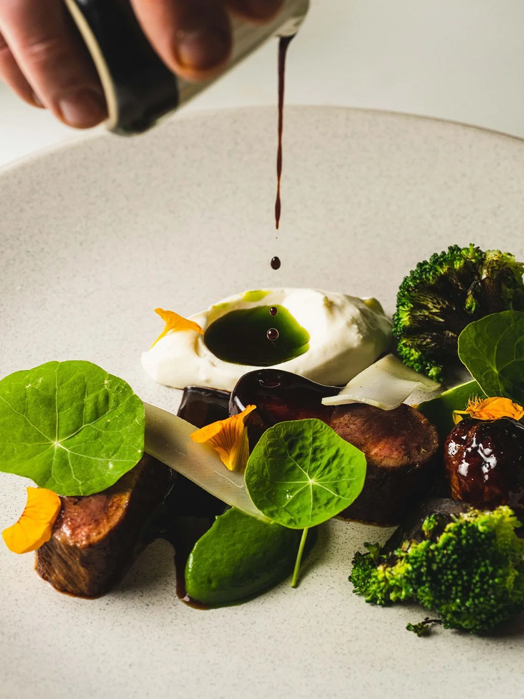 Enjoy With Us — Hotel Renmark