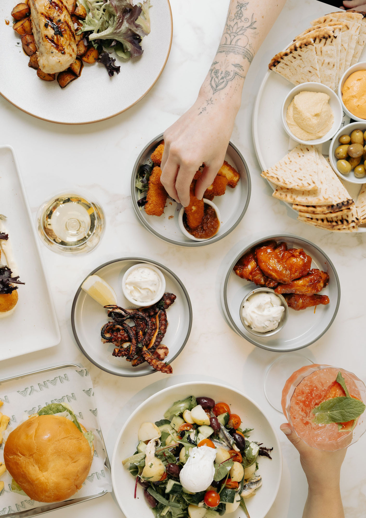 Enjoy With Us — Hotel Renmark