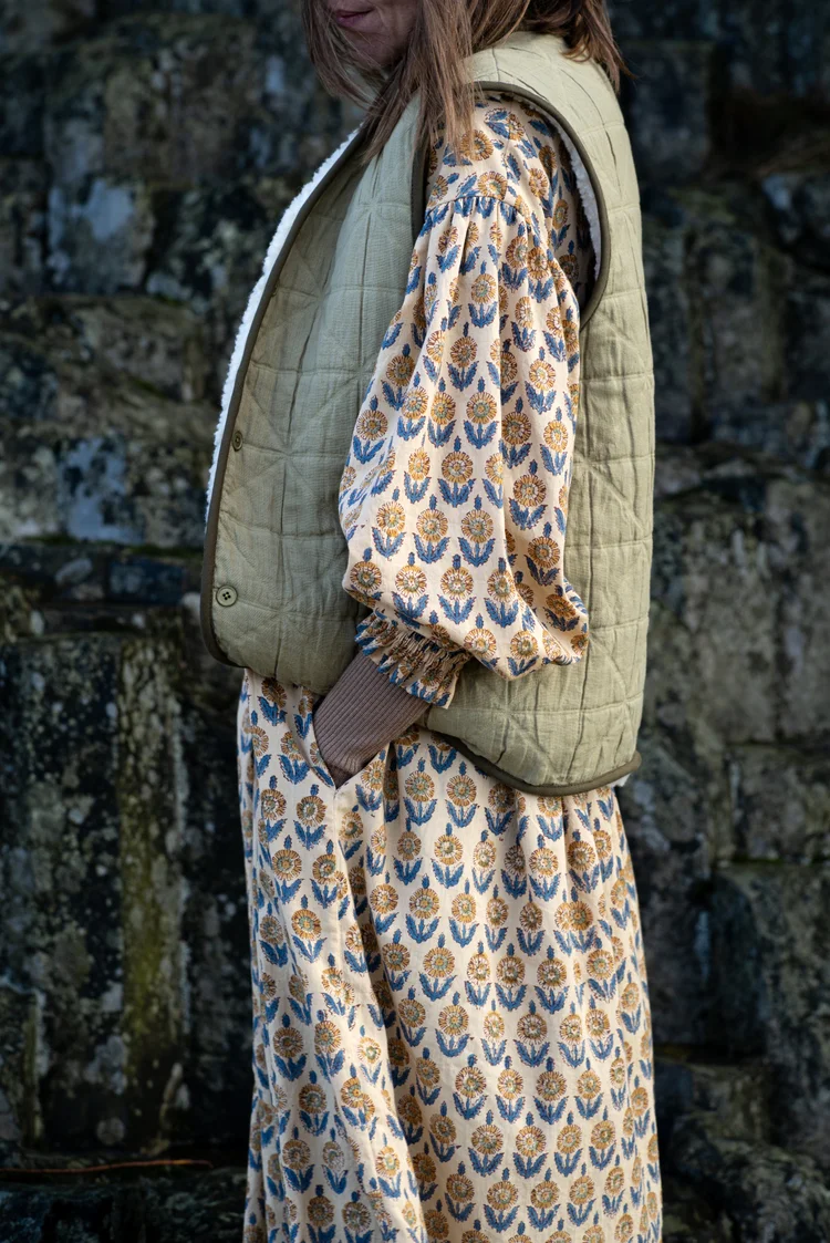 Store 1 — Stitching poetry