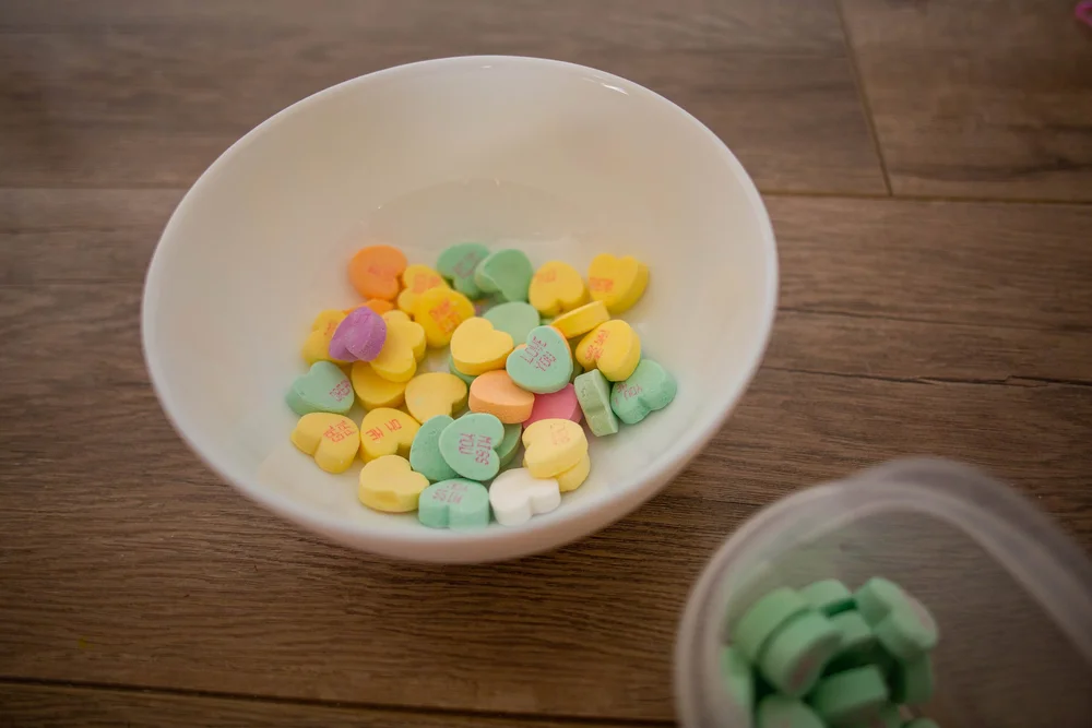 Conversation Heart Color Sorting — My Preschool Place