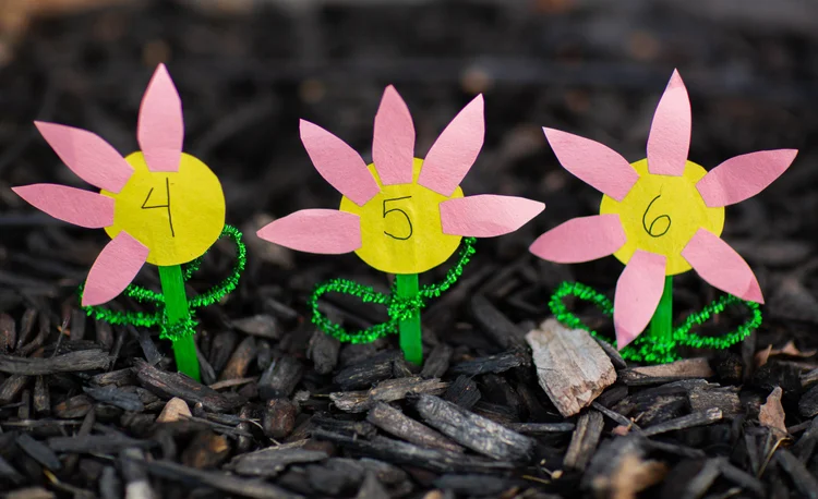 Springtime Kid’s Activity: Petal Counting! — My Preschool Place