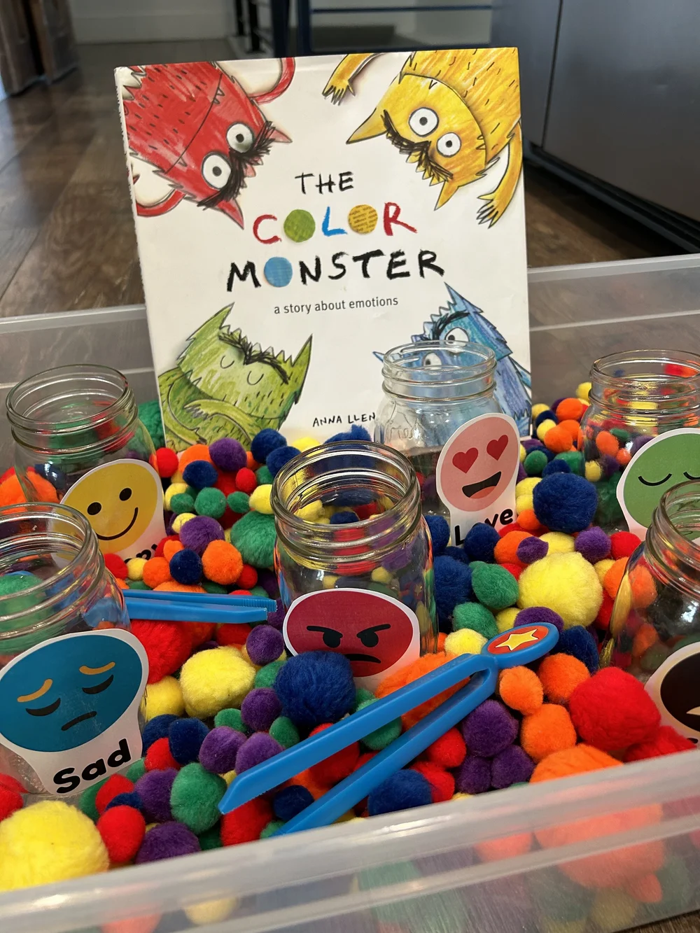 Emotions Sensory Bin (free download!) — My Preschool Place