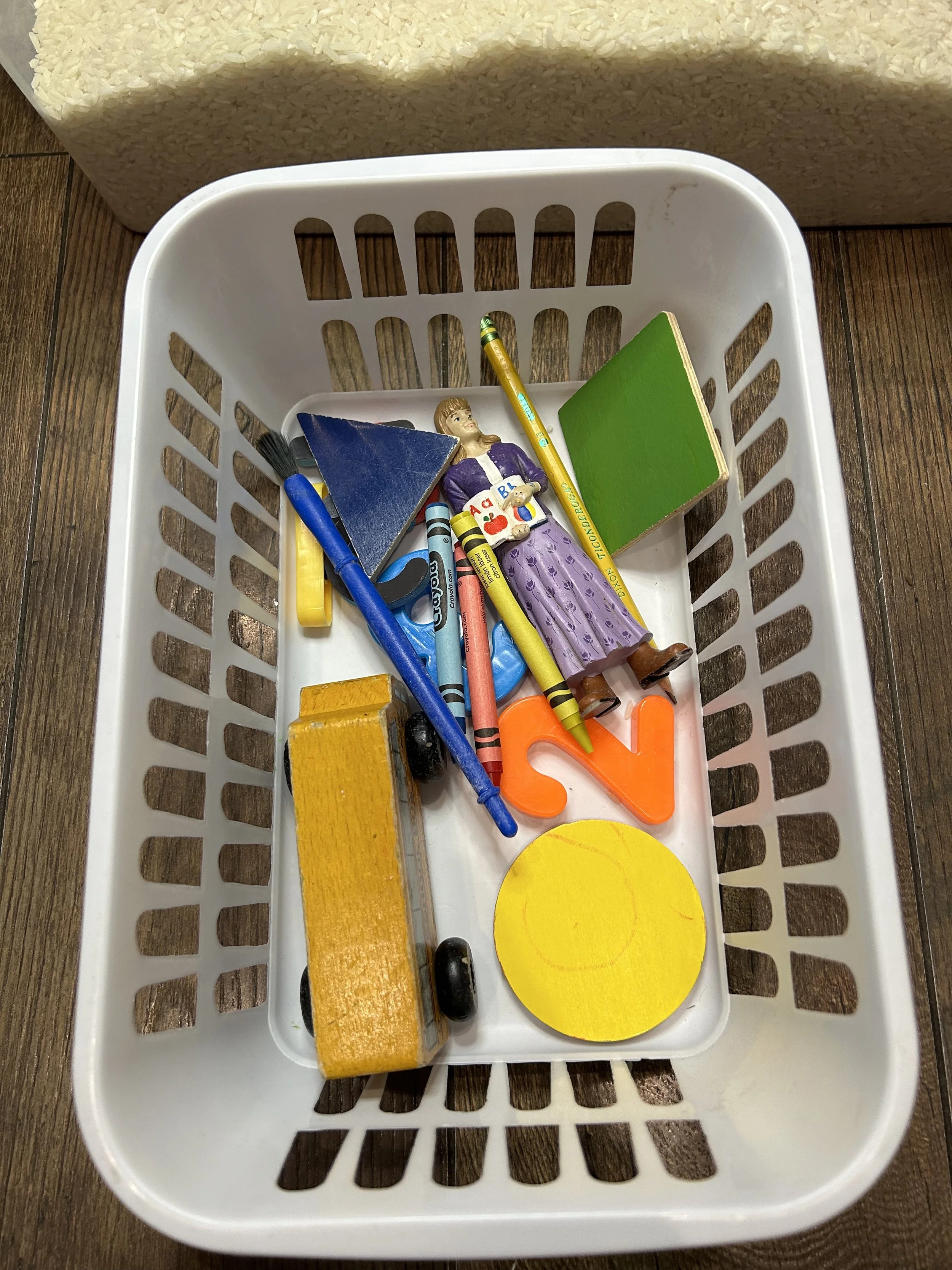 Back to School I Spy Sensory Bin [free download] — My Preschool Place