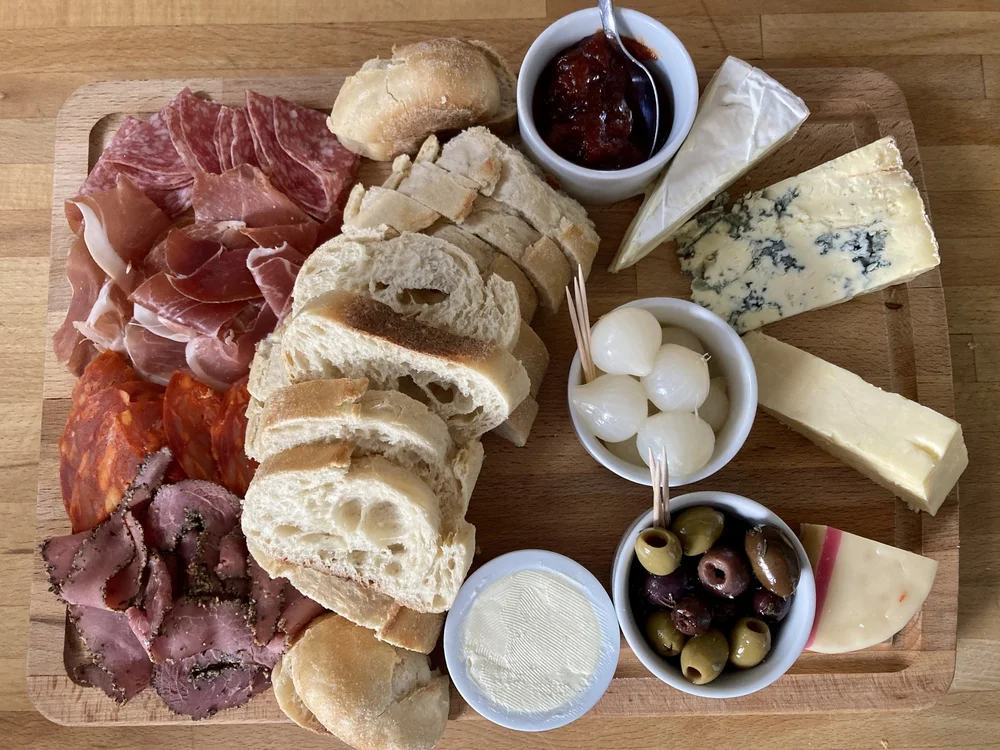 Food and Drink — Colinton Inn