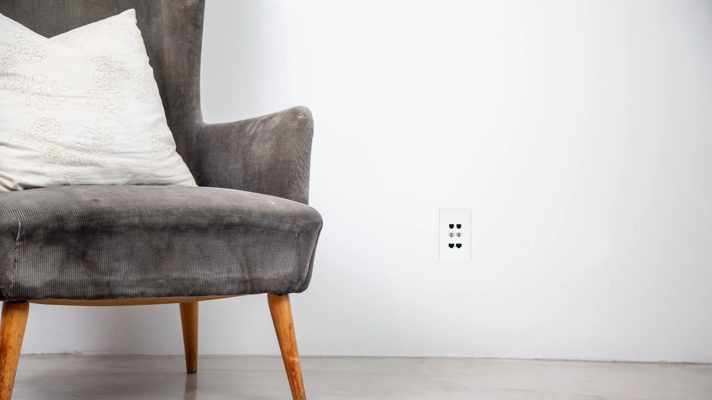 Wiring Devices & Lighting Controls — TRUFIG