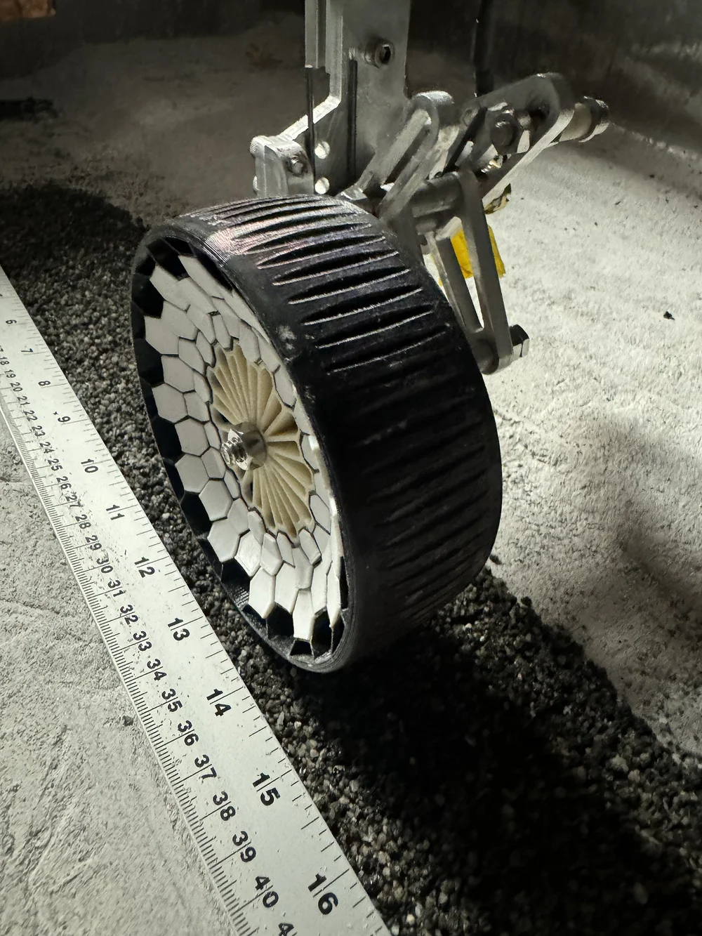 LUNAR ROADS — AI Spacefactory
