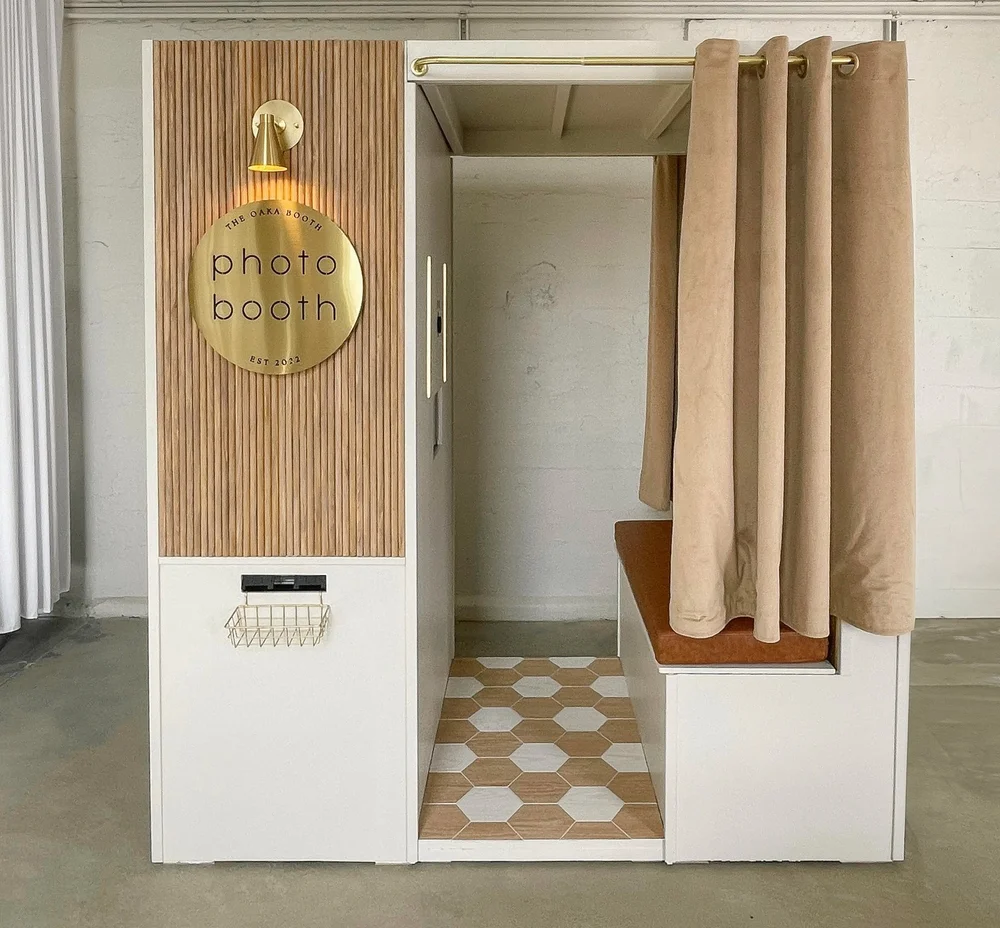 The Oaka Booth LLC | Boise Photo Booth Rentals