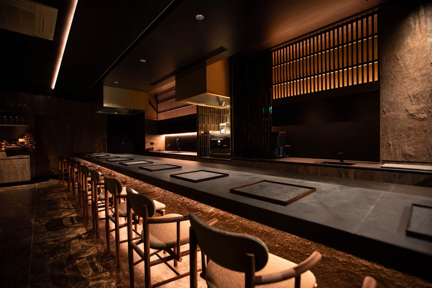 Josper Room Gallery — Yakikami