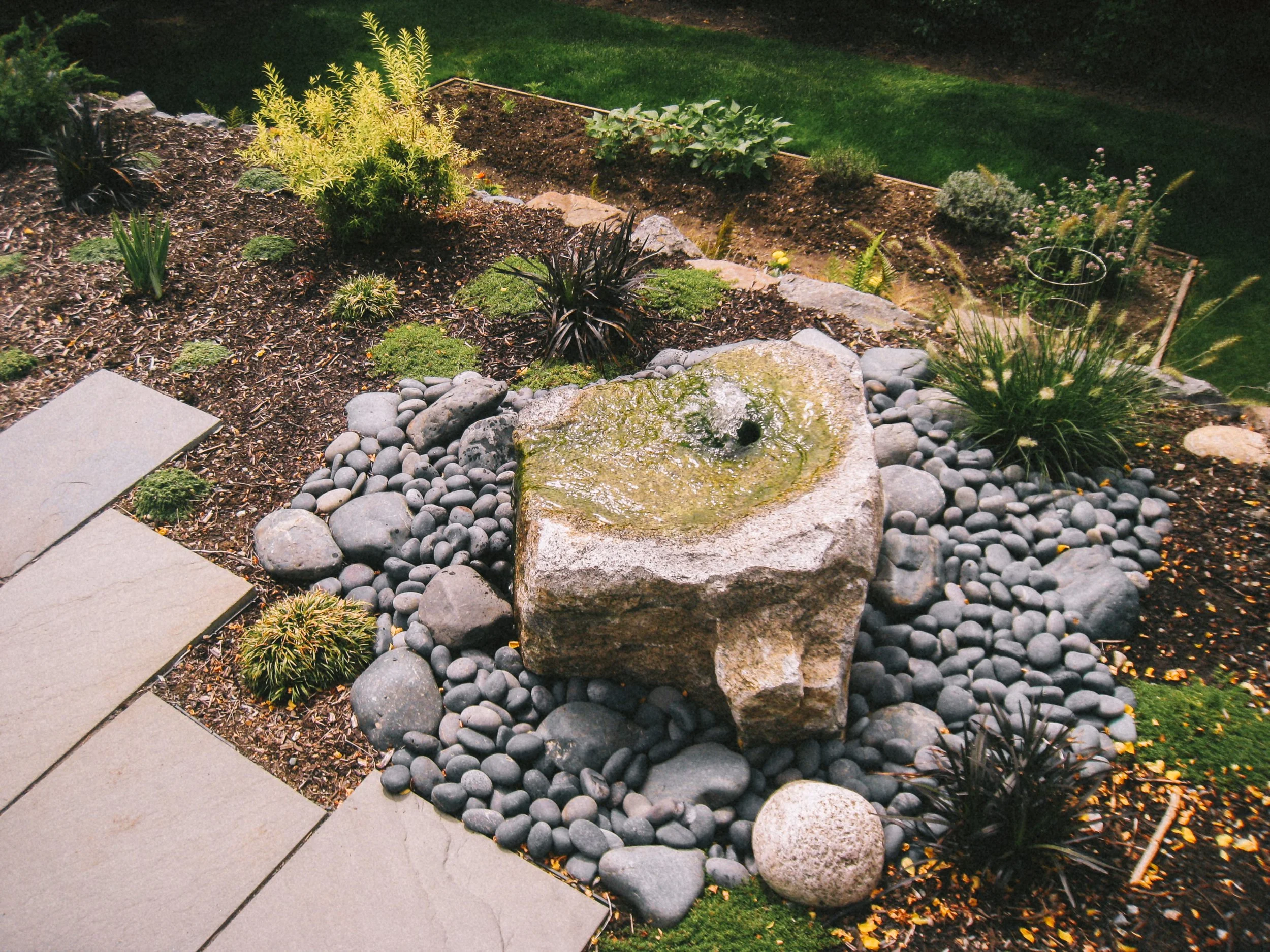 ROCK SOLID LANDSCAPES - Landscape design + Build + Maintenance