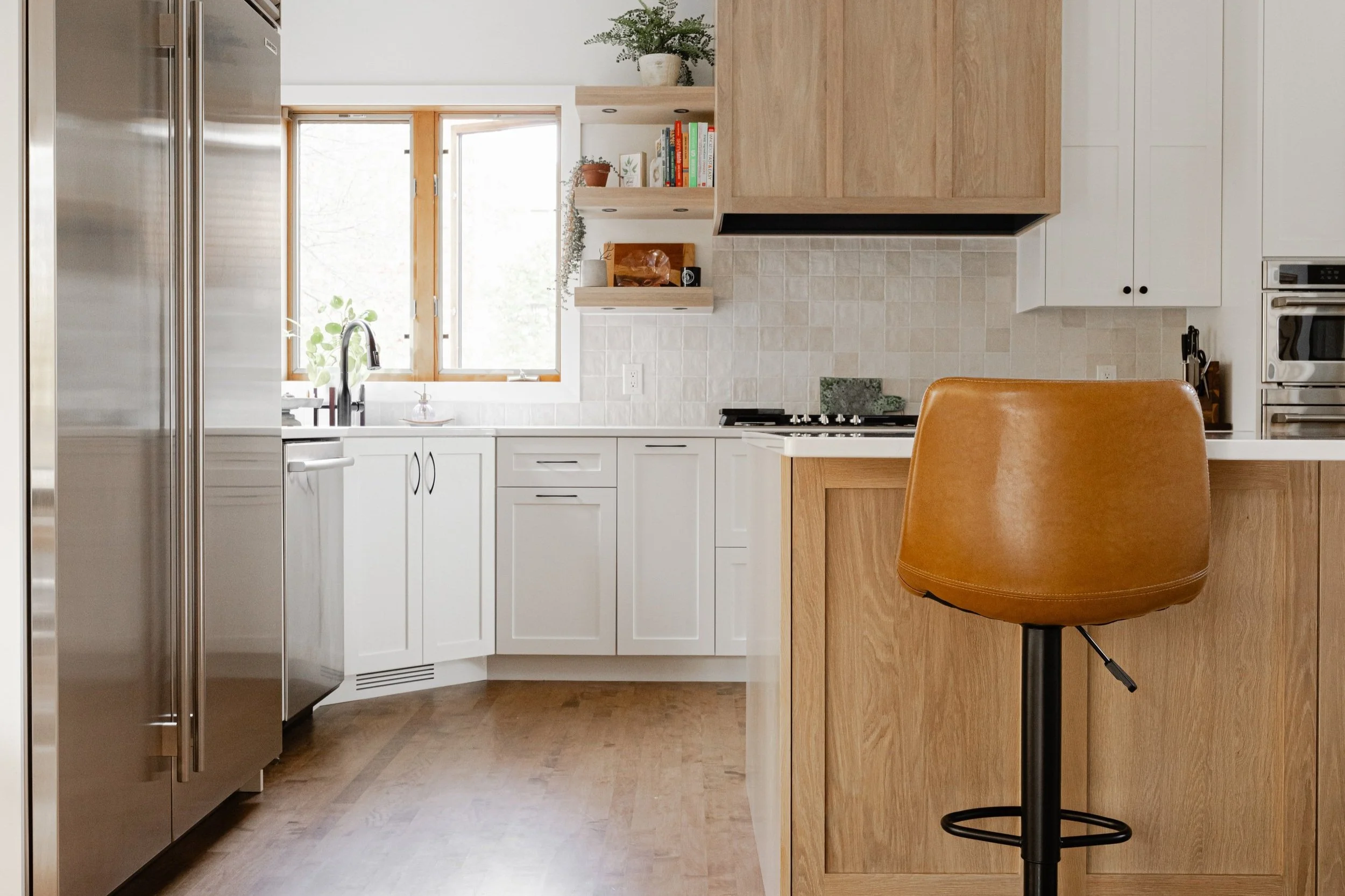 Sean's Cabinetry | Prefab vs Custom Cabinets: Choose Right for Your Home