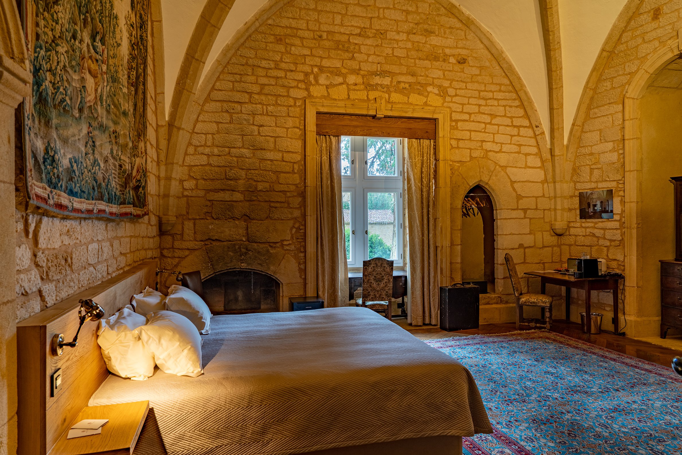 ROOMS — CLUB DES AUTOS - Chateau de Sermet