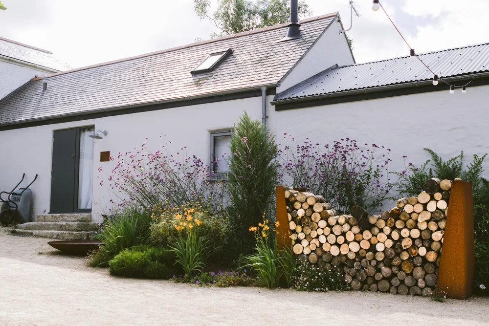 Luxury holiday cottage gardens — James+Cook Landscapes