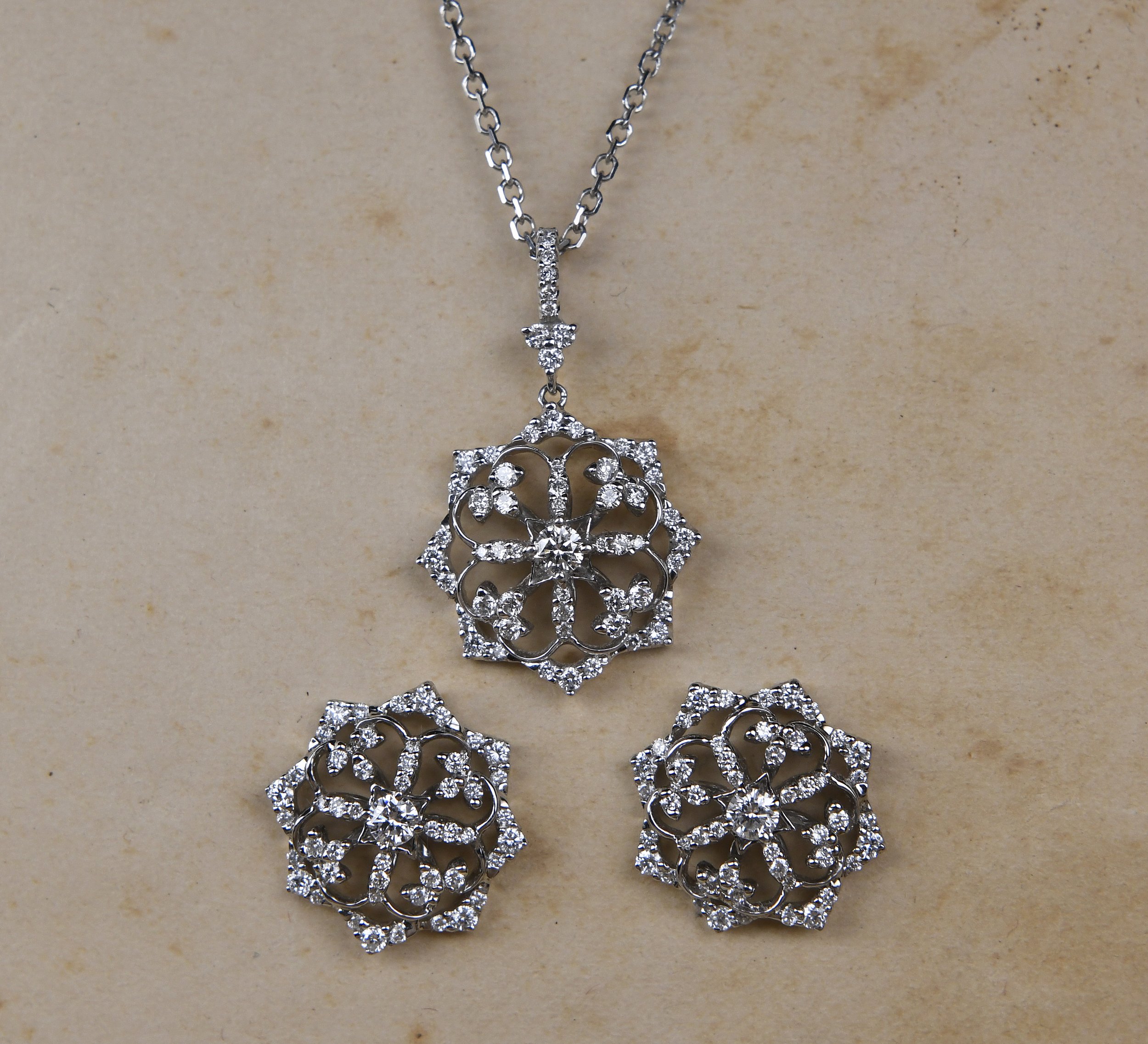 Munn's Diamond Gallery