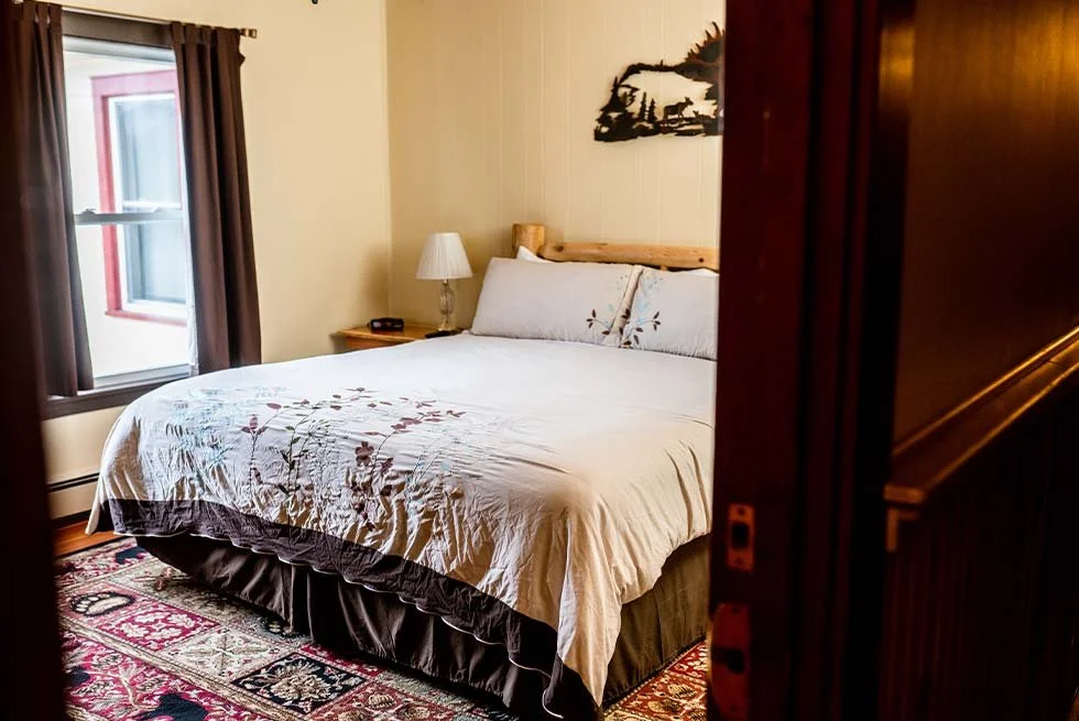 Hotel — The Long View Lodge