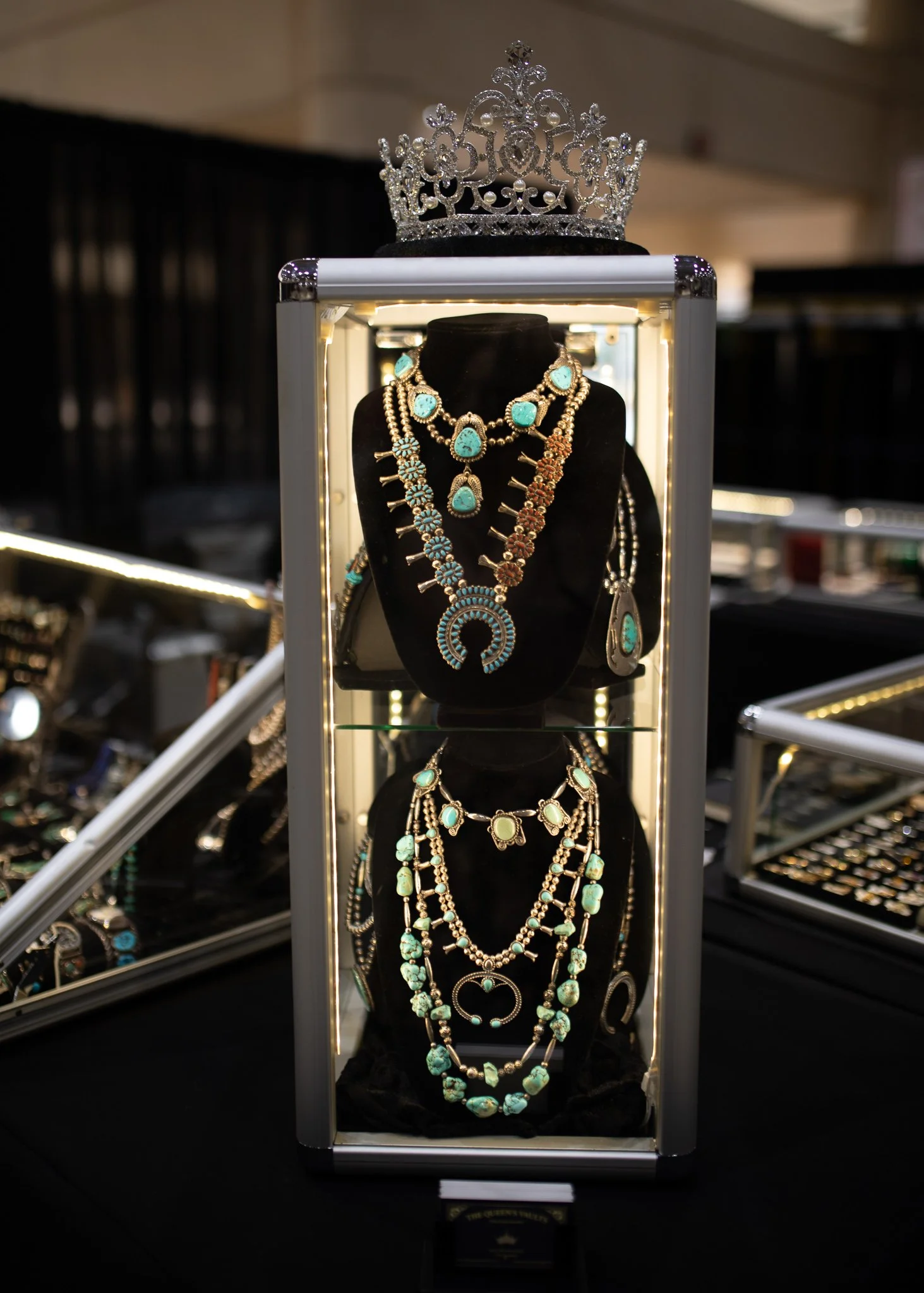 Gallery | Explore Vintage Finds Today — Time Travelers Vintage Expo