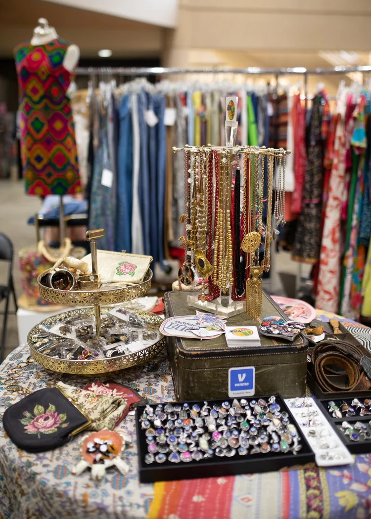 Gallery — Time Travelers Vintage Expo