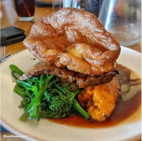 The Best Sunday Roasts in North Wales — North Wales Grub