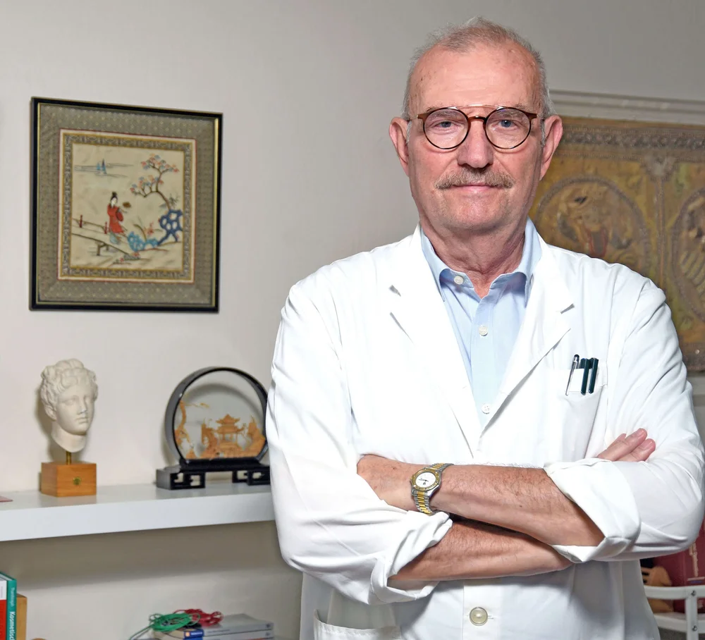 About Us — Καθηγητής Dr. Δ. Βασιλάκος/ Ιατρείο Βελονισμού & Πόνου