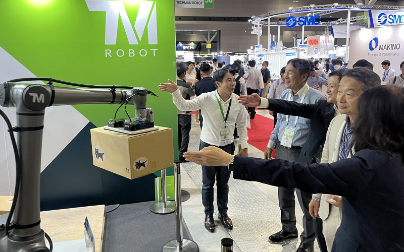 Techman Robot Unveils New High-Payload AI Cobot TM30S at Robot Technology Japan 2024 — Gloo