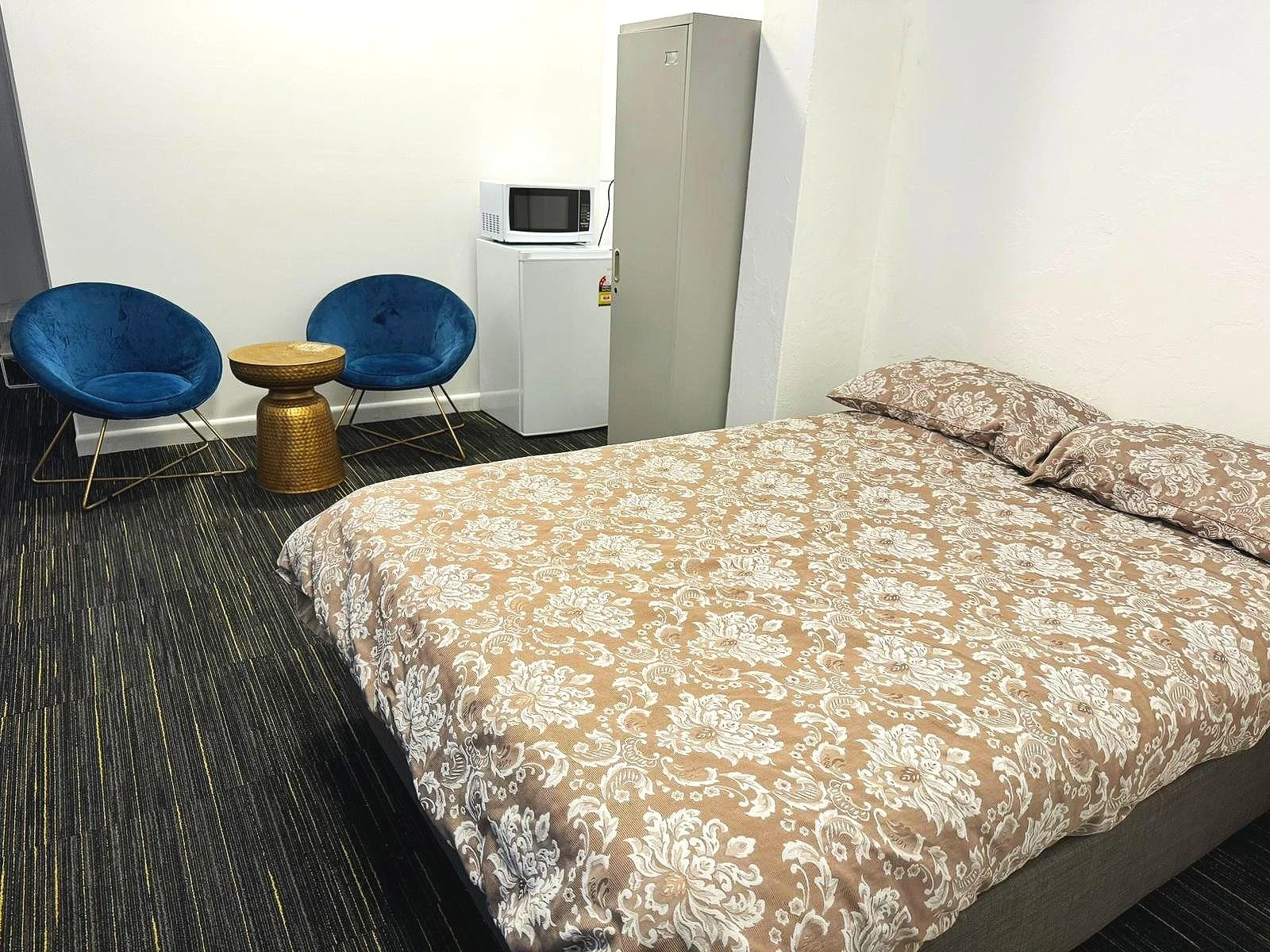 Accomodation — Equeva