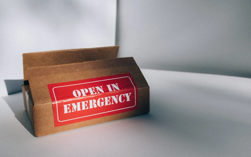 Open in Emergency — mimi khúc