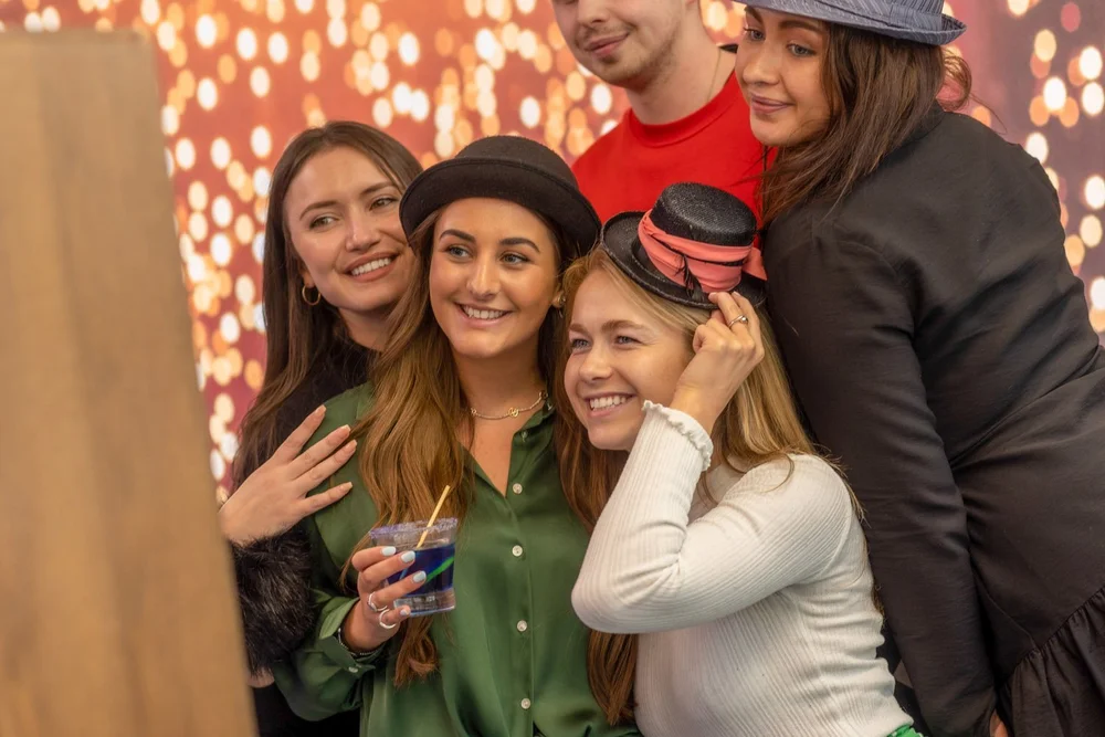 Photo Booths For Parties | Photo Chic Booths — Vintage Photo Booth Hire