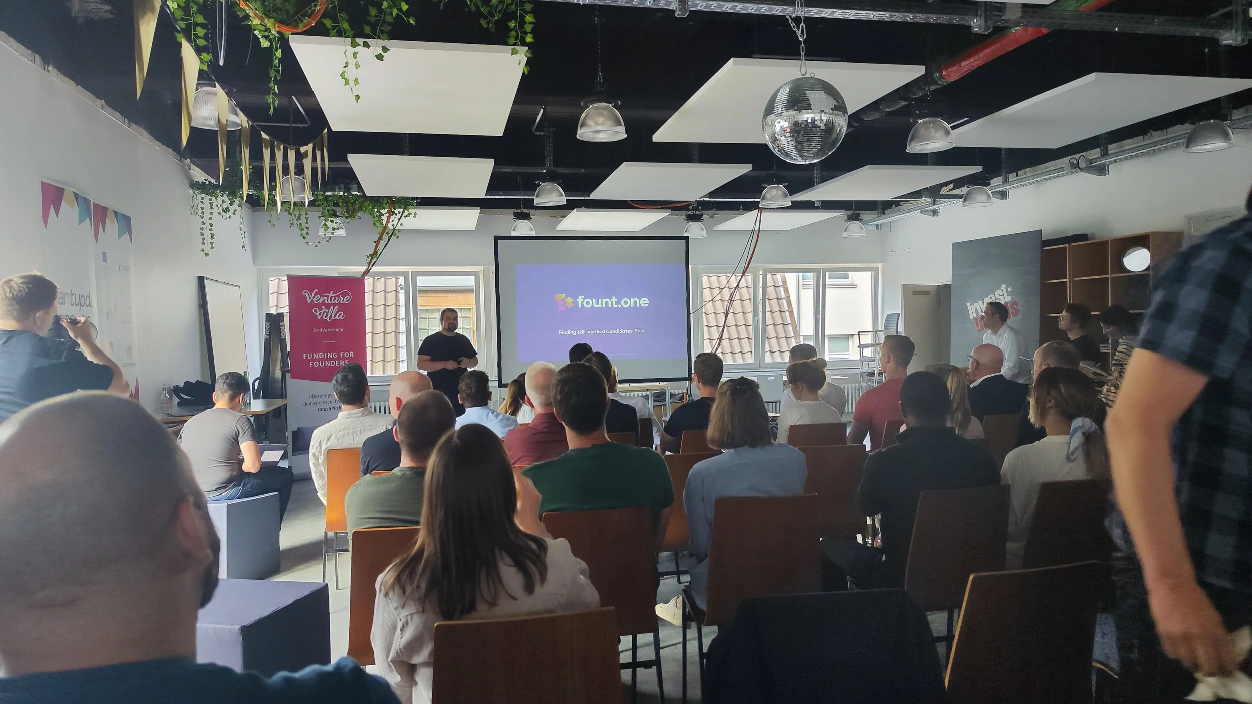 VentureVilla DemoDay - Pitch it! — FUTUR X – Innovation as a service