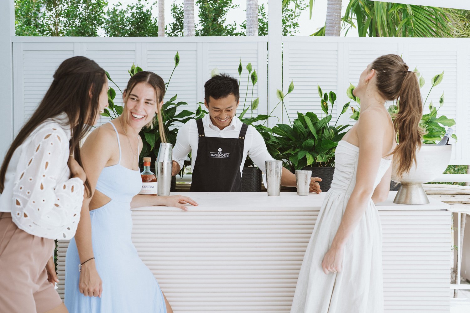 Meet Mobile Cocktail Bar Team | Bartender Cocktail Bar Hire