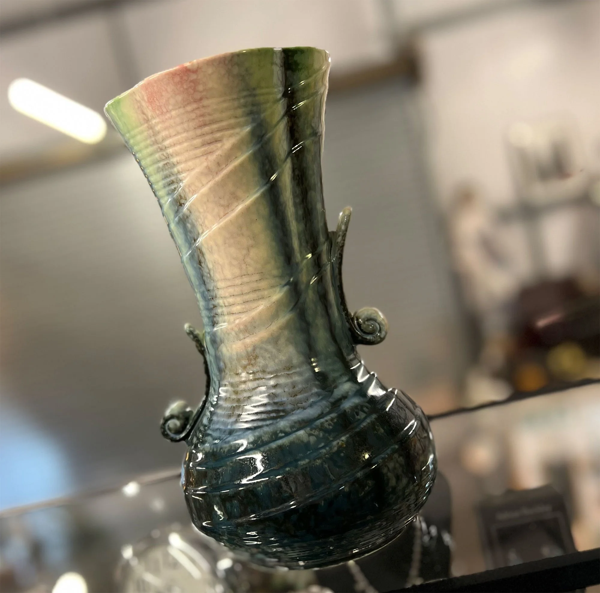 Maling Vase — Gdad's Collectables