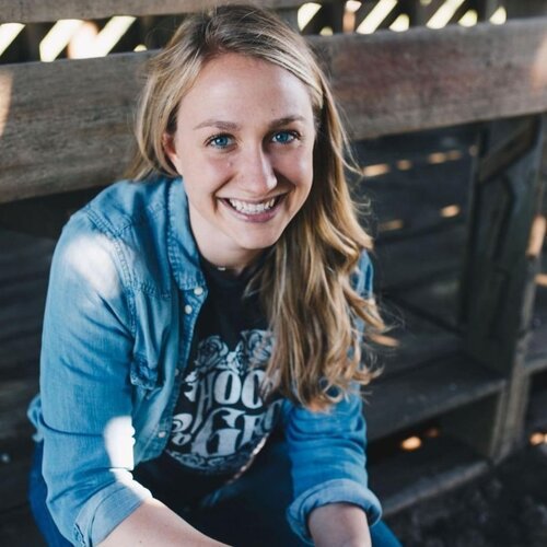 Episode 78 // Hannah Esch of Oak Barn Beef — Rural Revival