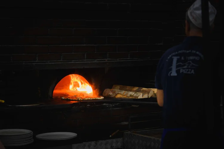 The Art of Neapolitan Pizza: History, Tradition, and Why It’s the ...