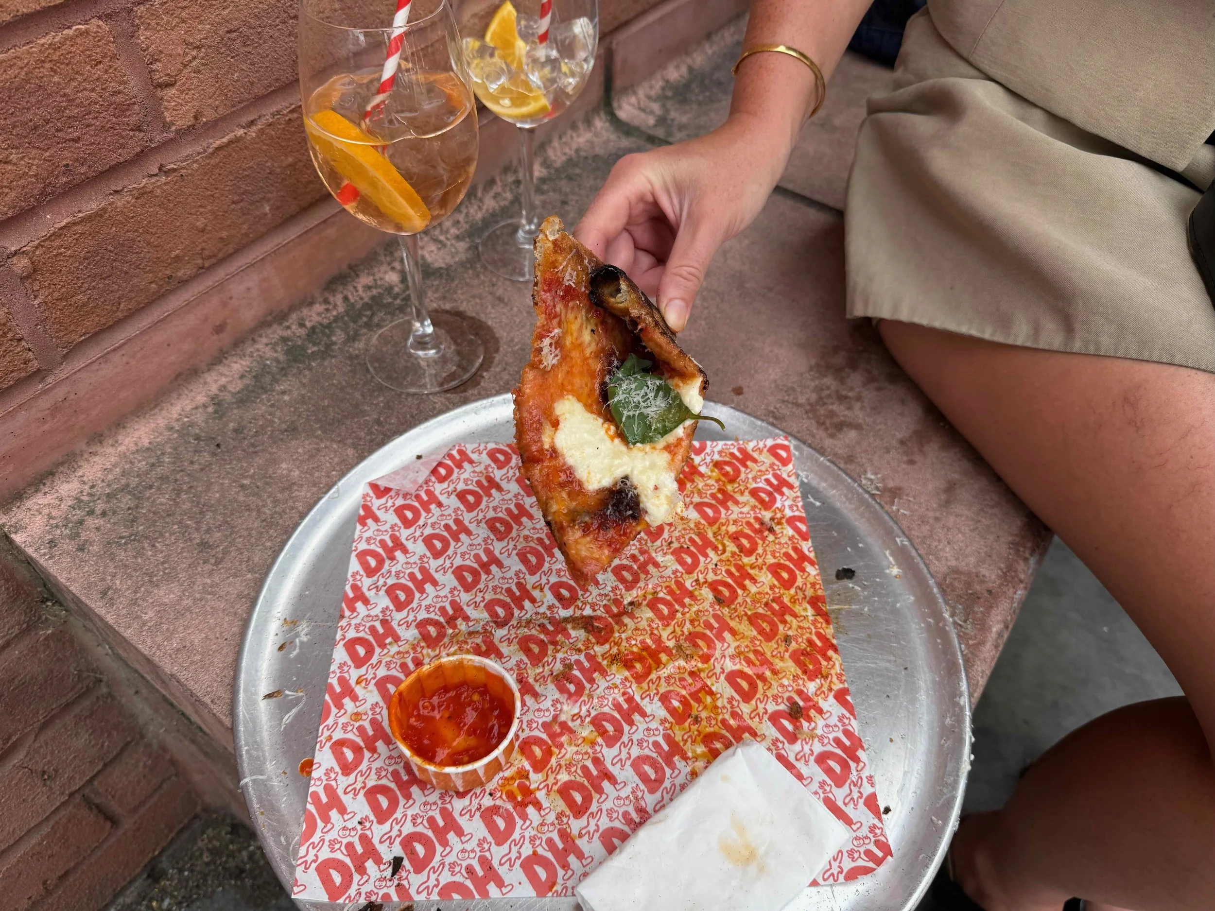 Dough Hands Pizza Review – Cirspy London Style Pizza at a local boozer ...