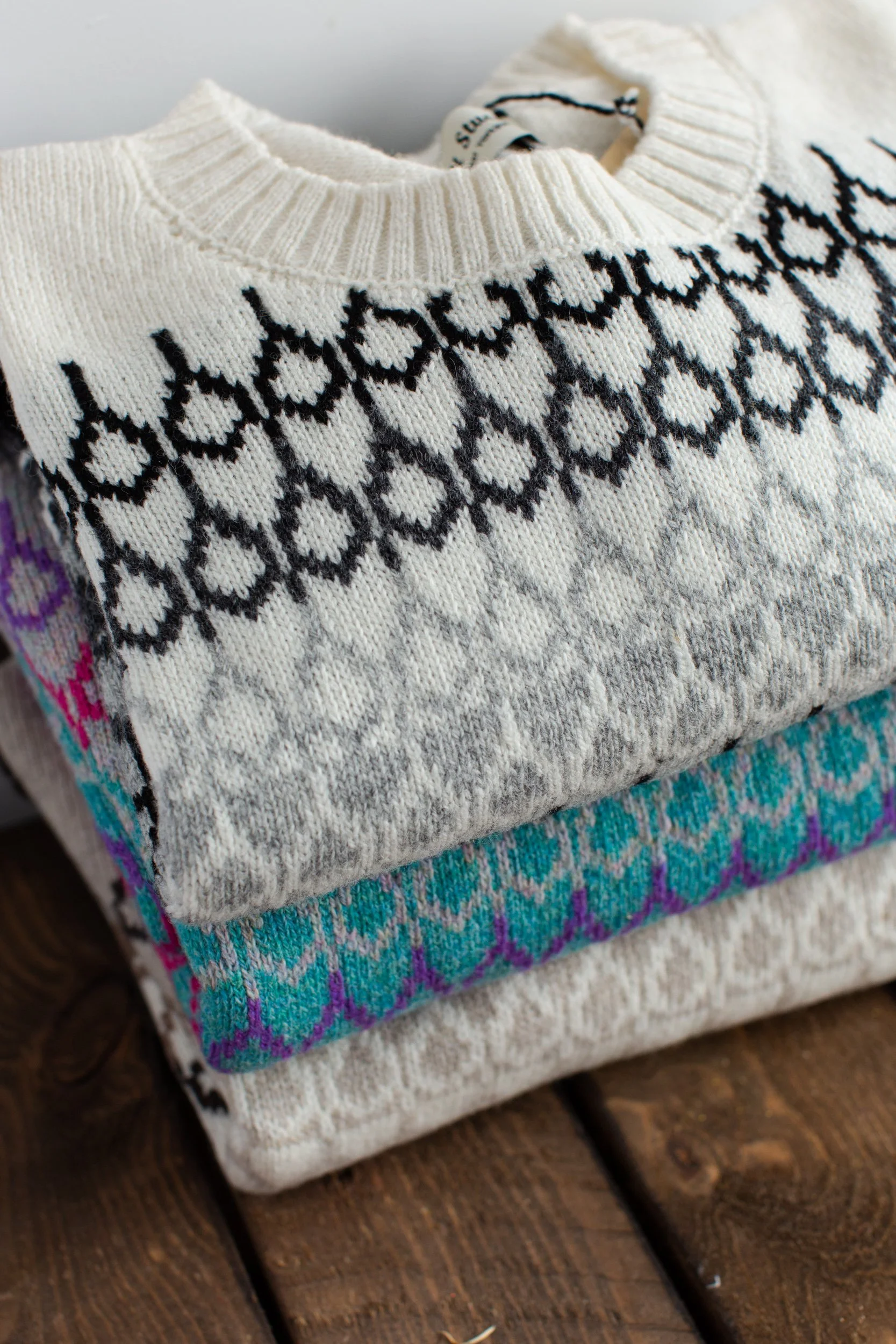 Three modern machine knitting patterns