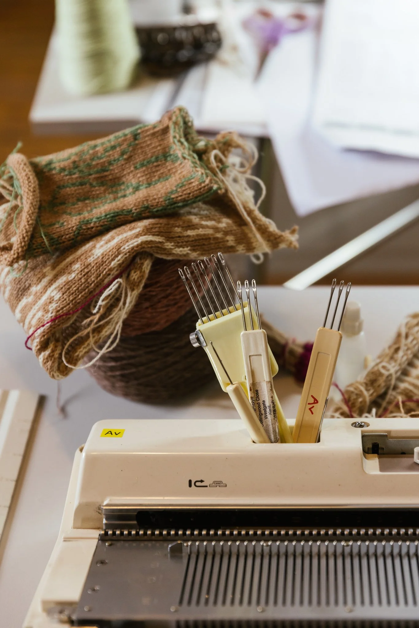 Learn to machine knit with the Machine Knit Community