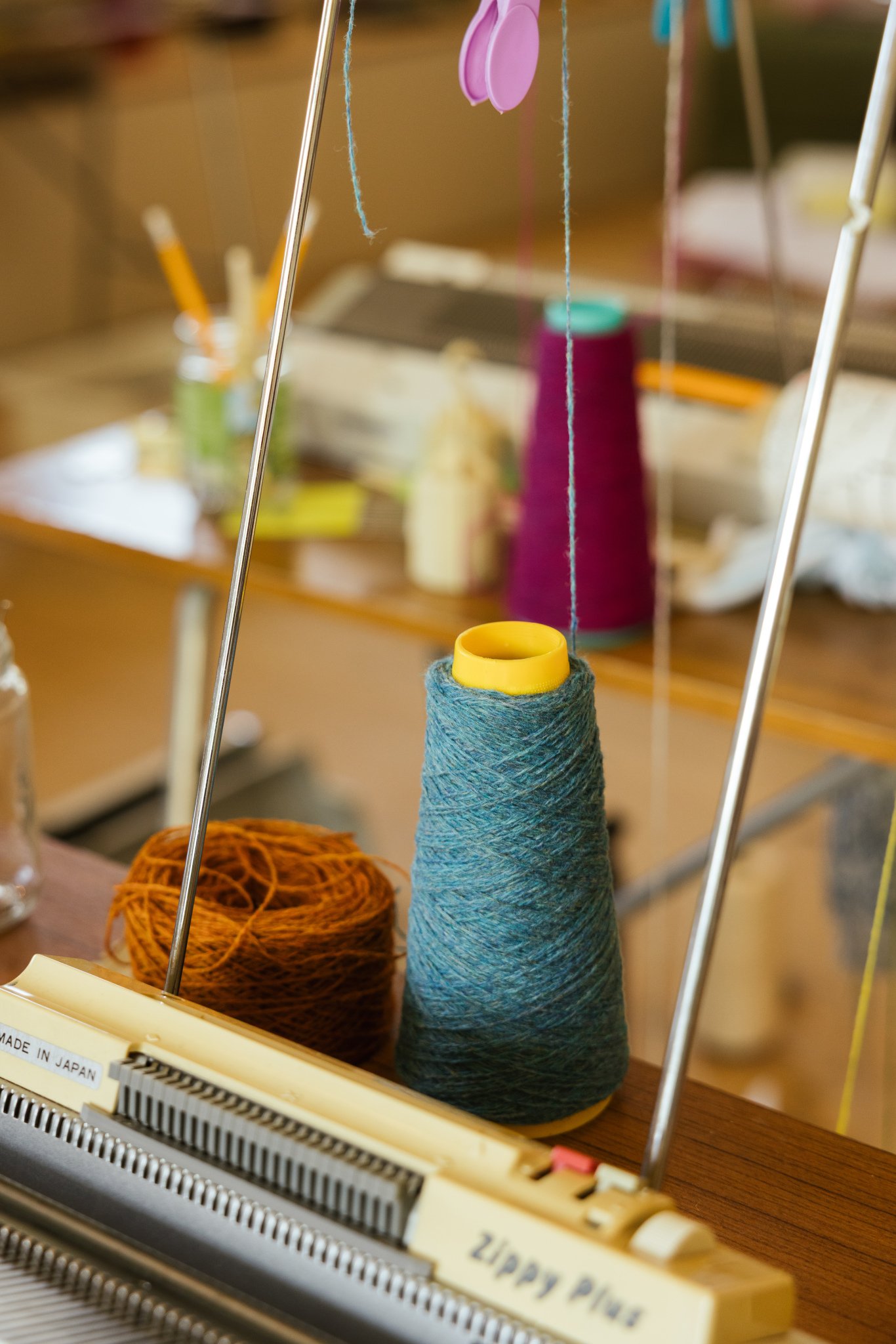 Self-paced online machine knitting courses