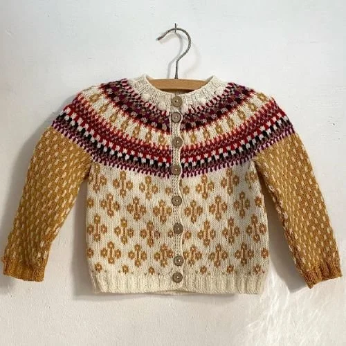 Learn to machine knit: Josefien Cardigan