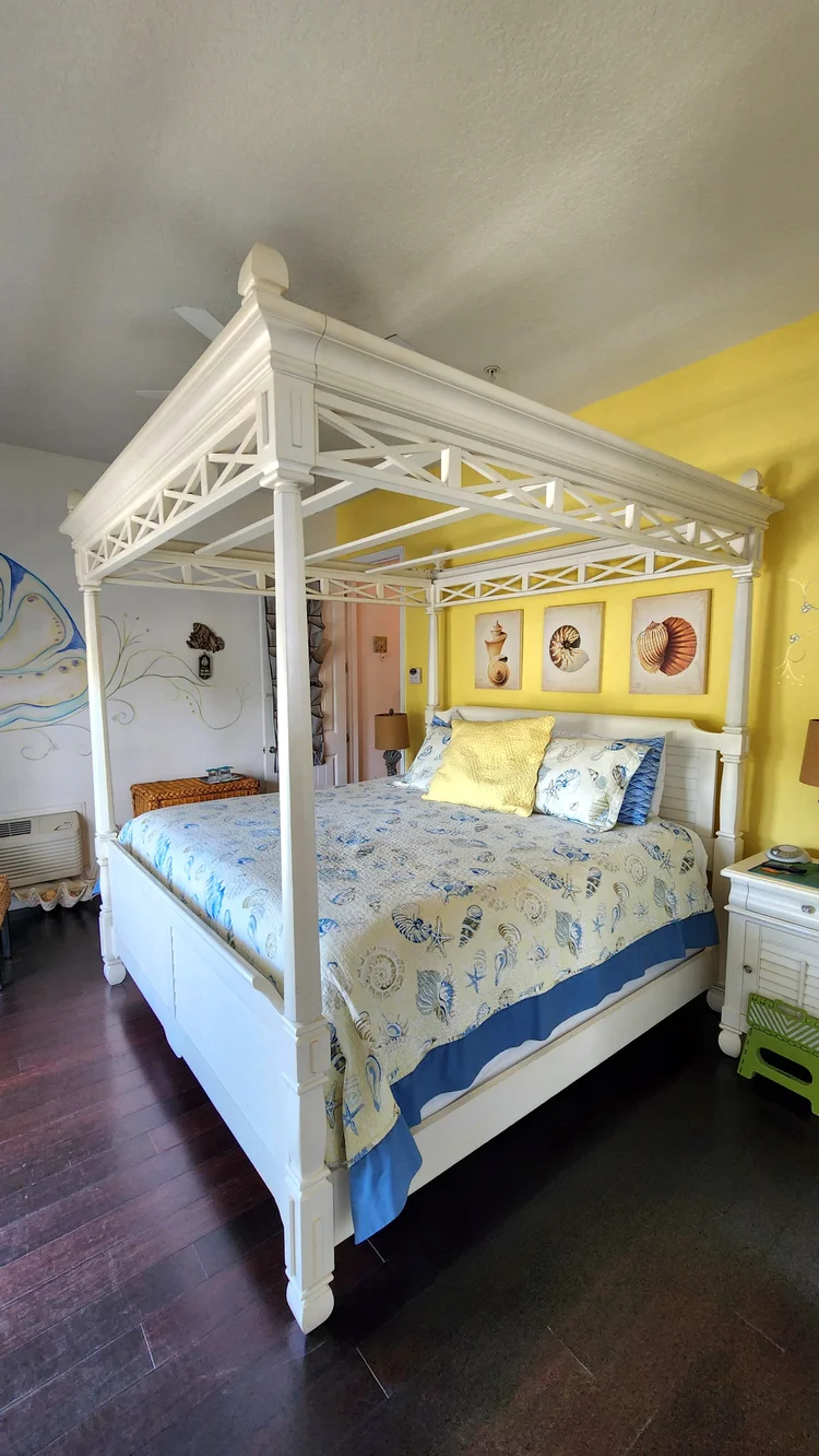 The Seashell Room — Inn on the Ave New Smyrna Beach