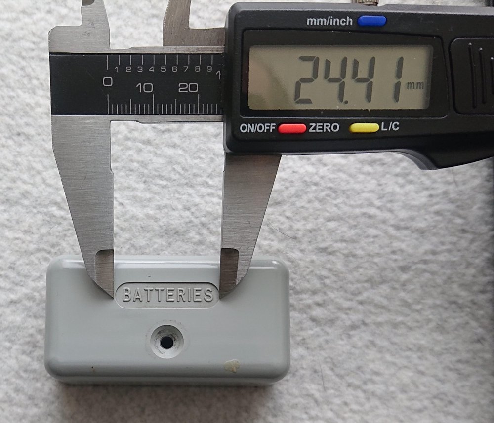 Minirad Radiac Meter — The Ghostbusters Reference Library