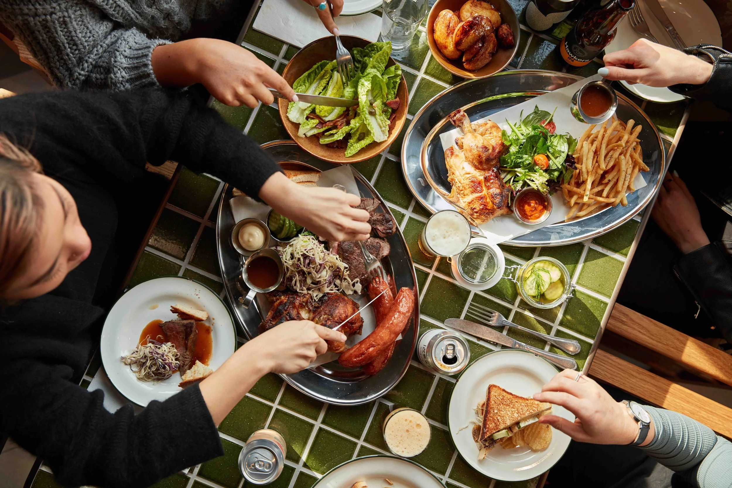 Republic Tavern | Craft Beer & Dining in Epping — Mantra Melbourne Epping