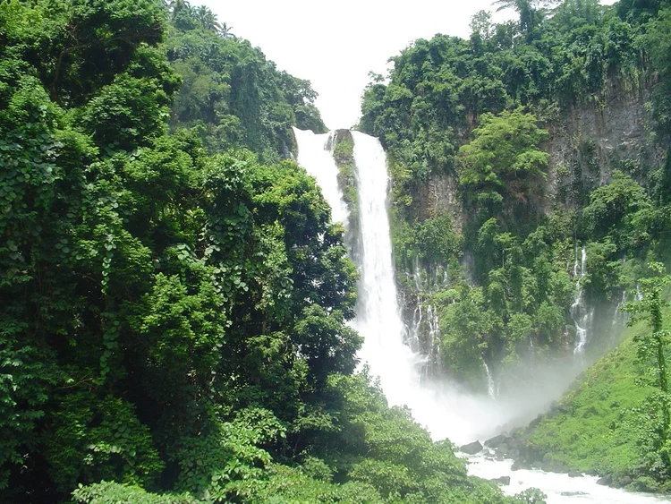 A Closer Look at Maria Cristina Falls: The Philippines’ Prime ...
