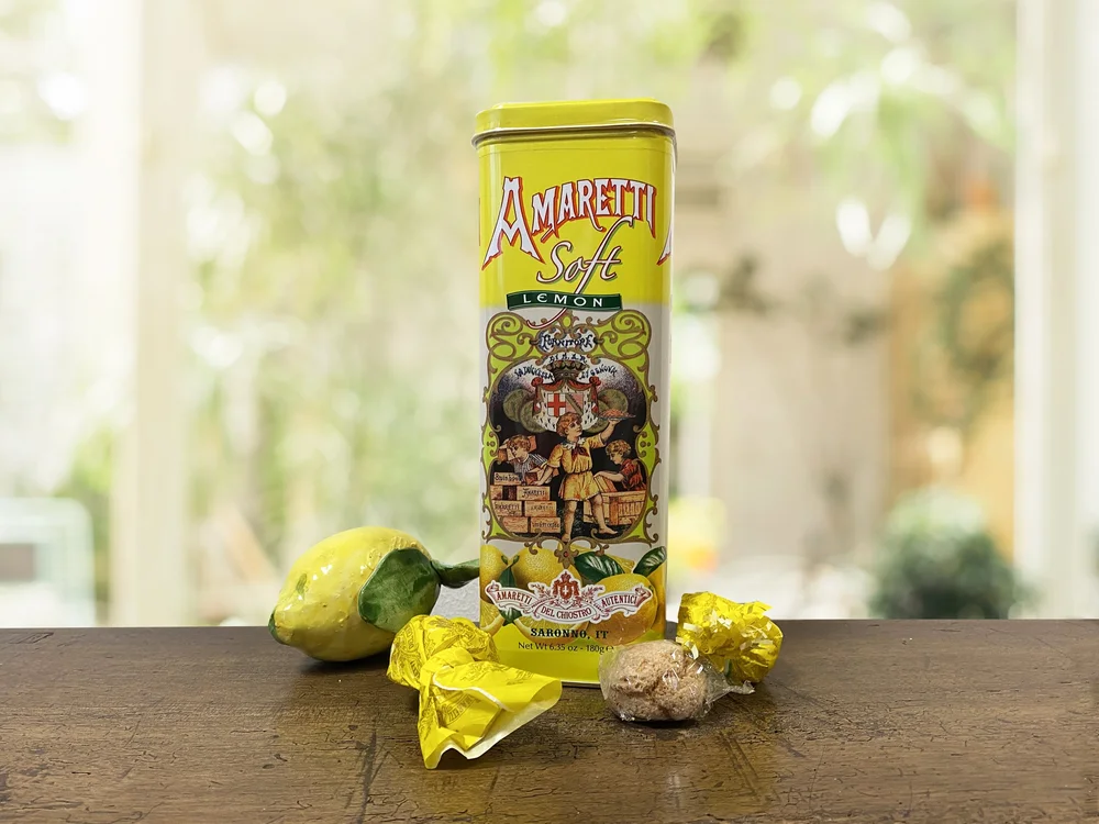 01831 Soft Amaretti Tower Tin — B&R Classics