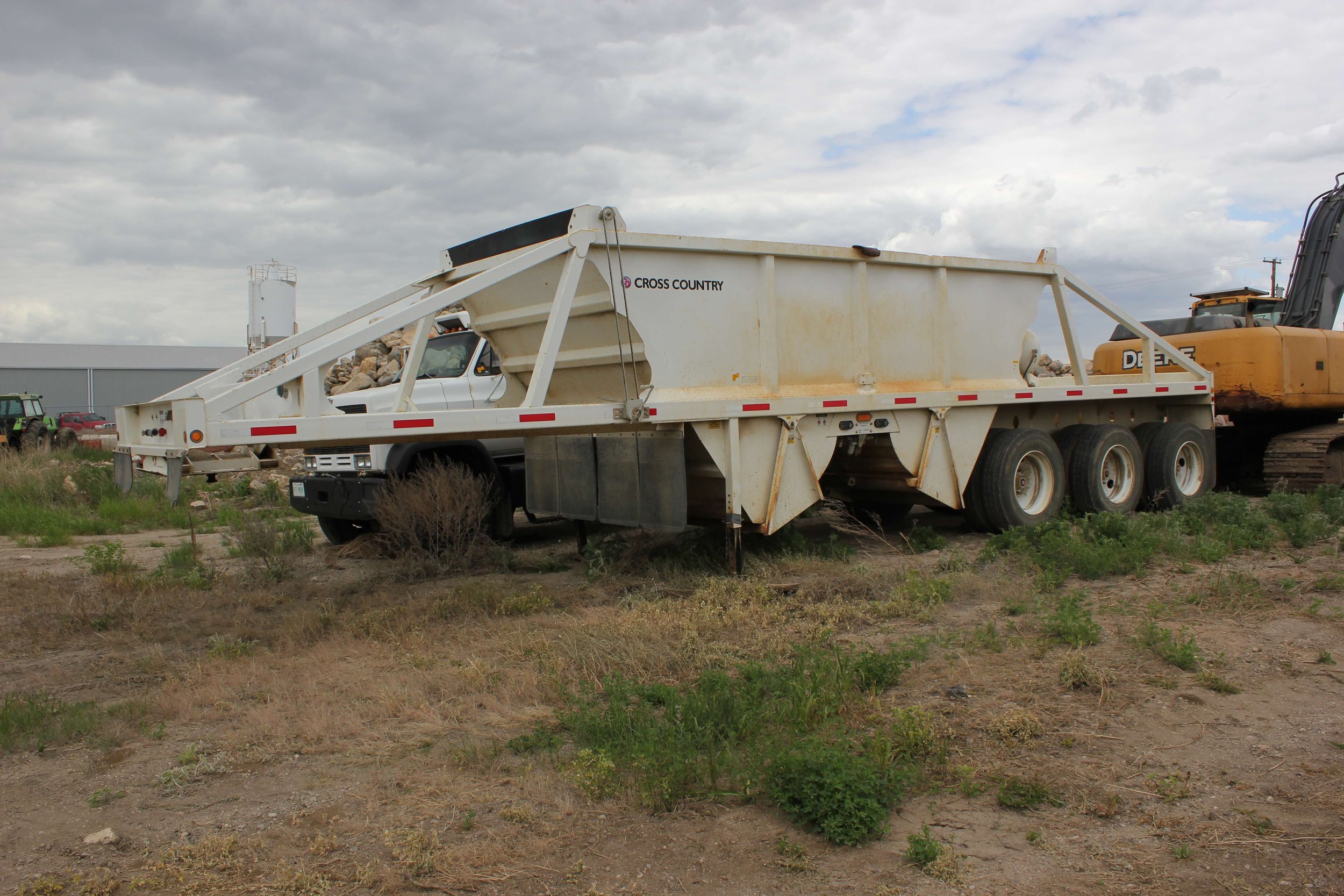 Cross Country 380BCG Tridem Crossgate Belly Dump Trailer — Finn ...