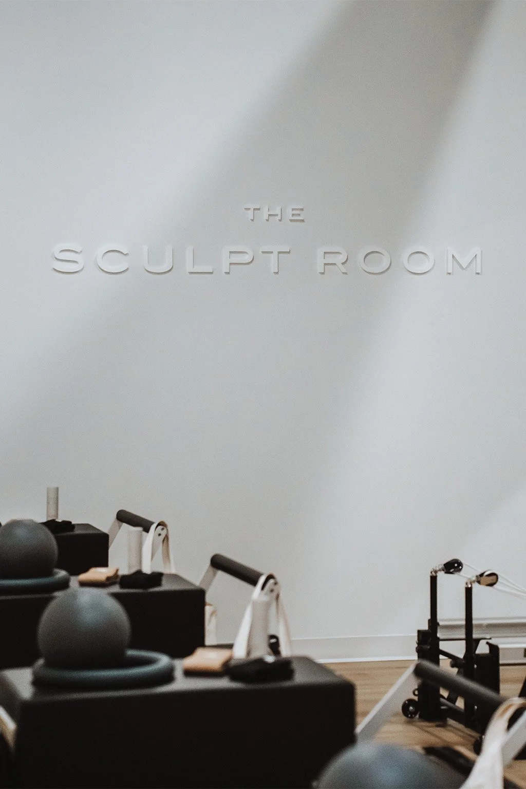 THE SCULPT ROOM — BLOND BRANDS