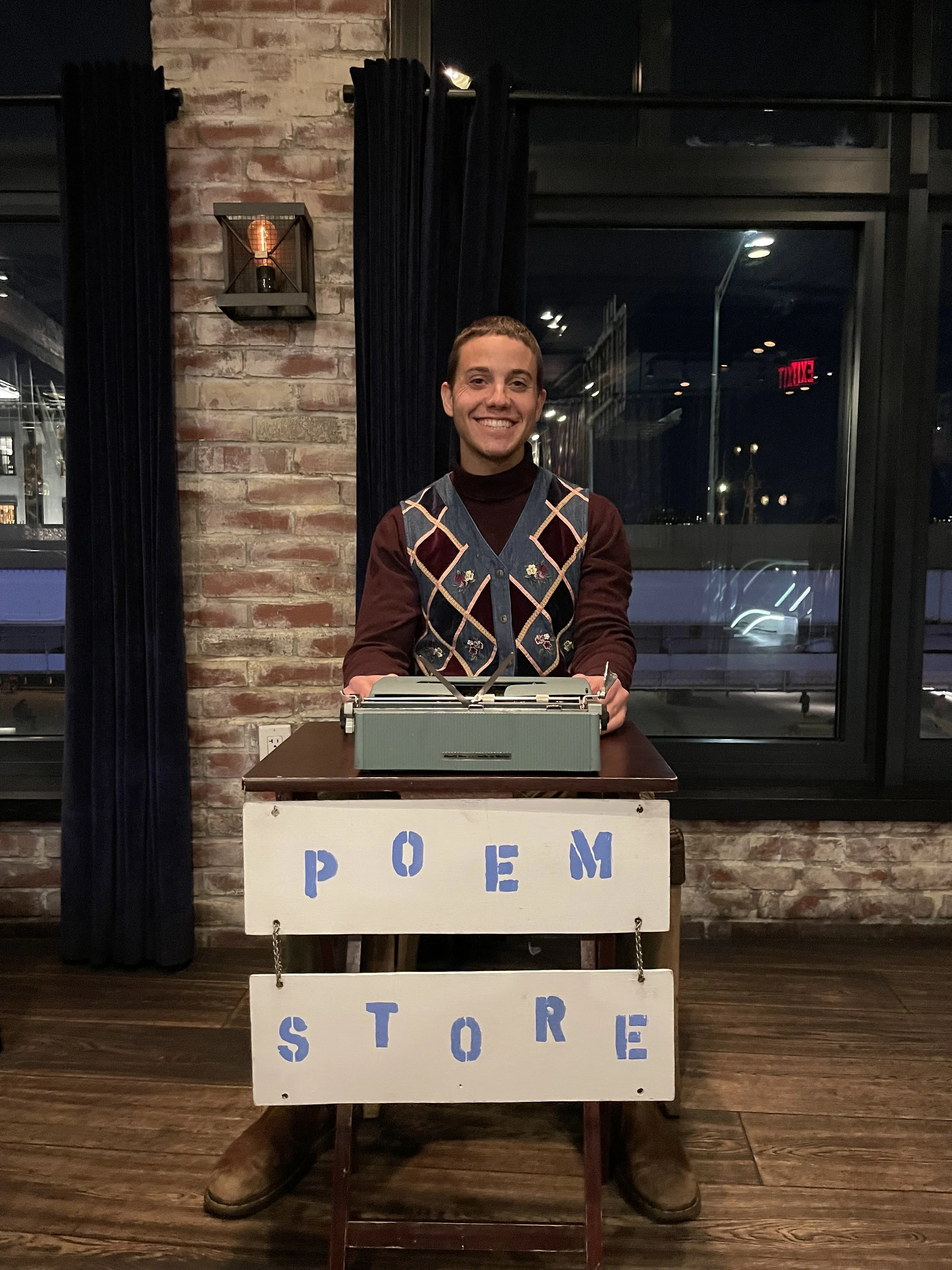 Bio — Noah Rafael / The Poem Store