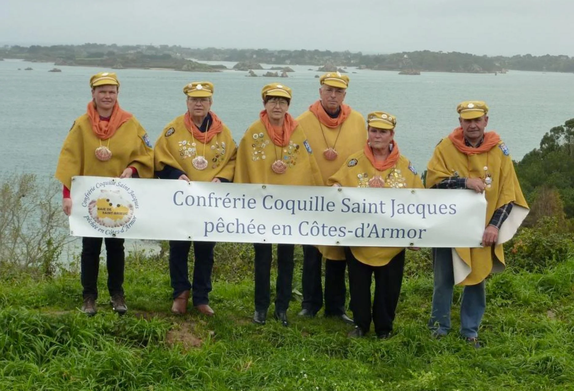 La confrérie de la Coquille Saint Jacques — Académie des Confréries de ...