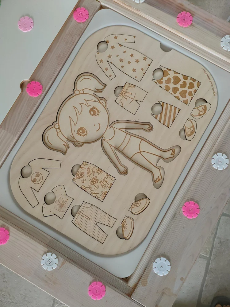Grand couvercle Pommier pour compter jusqu'à 10 — INSERTS TABLE SENSORIELLE