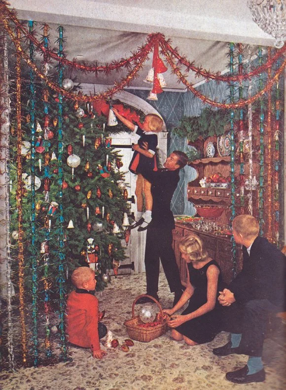 80’s Christmas Decoration Guide — Weeno Social | Party Planning Made Easy