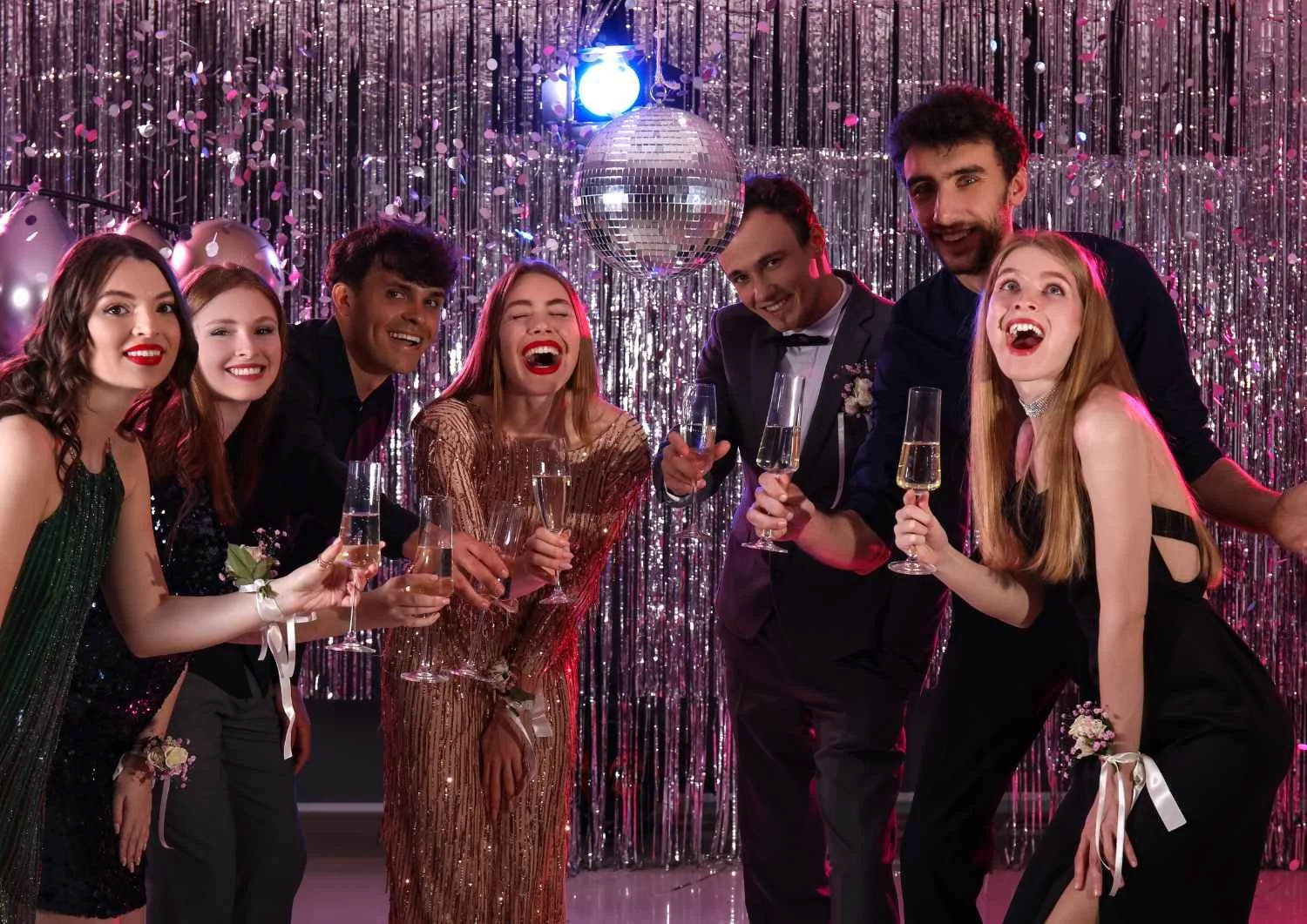 How to Host a Prom-Themed Birthday Party for Adults — Weeno Social ...