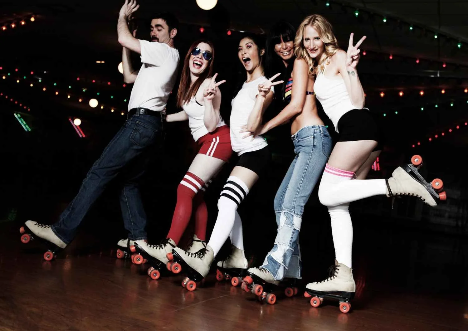 70s Theme Party Planning: The 5 Step Guide — Weeno Social | Party ...